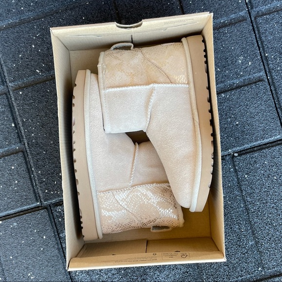 UGG | Shoes | Uggs Classic Mini Metallic Snake Size 5 | Poshmark